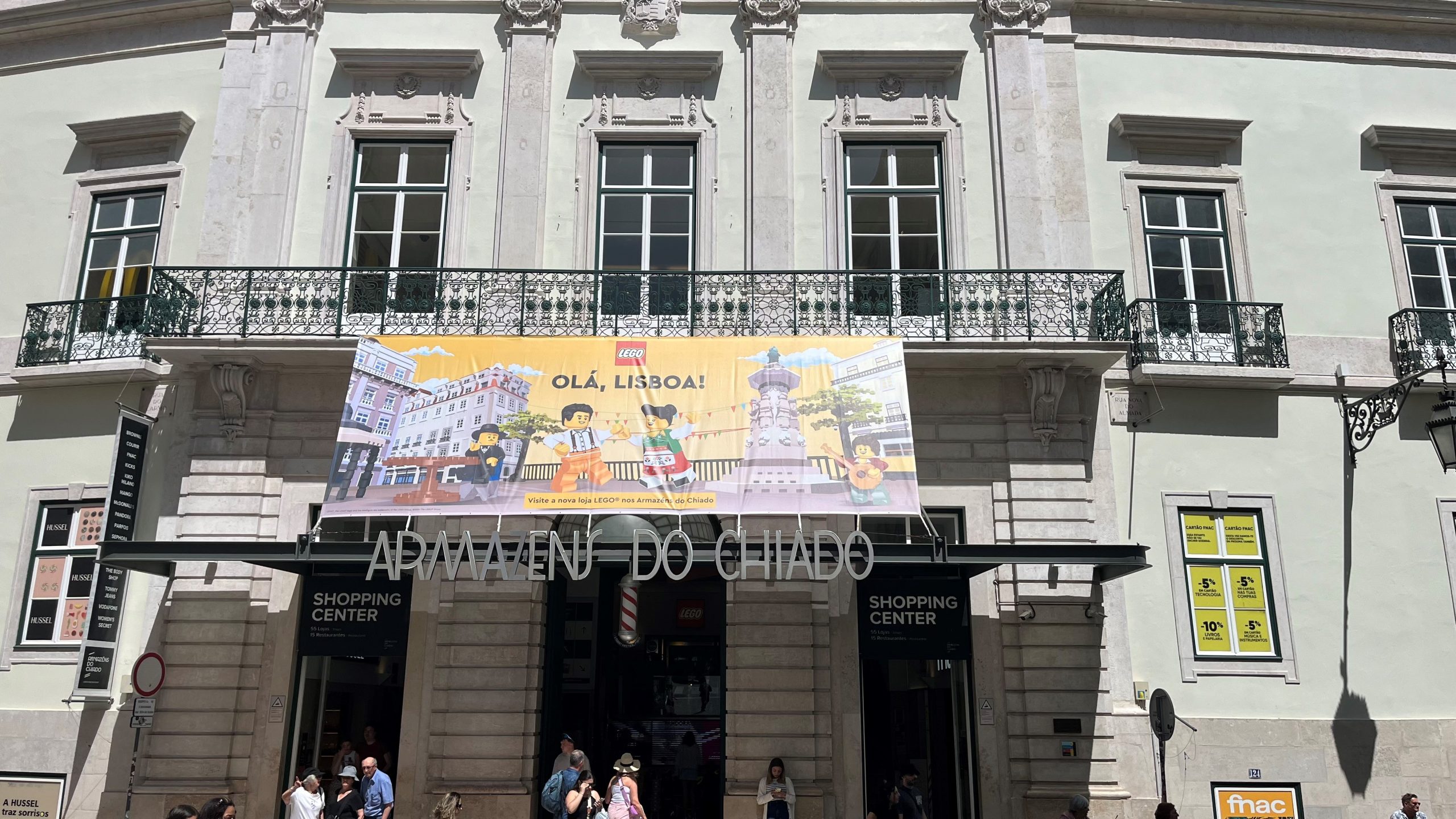 Armazéns do Chiado recebem nova loja Lego - Grande Consumo