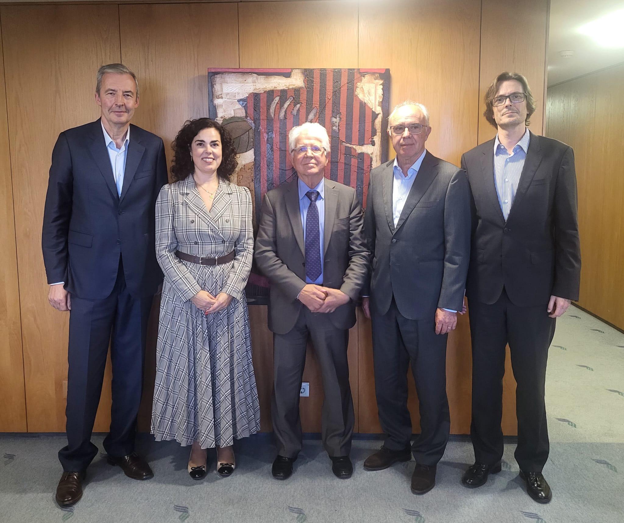 Luís Simões e Lactogal unem-se para a descarbonização logística ...